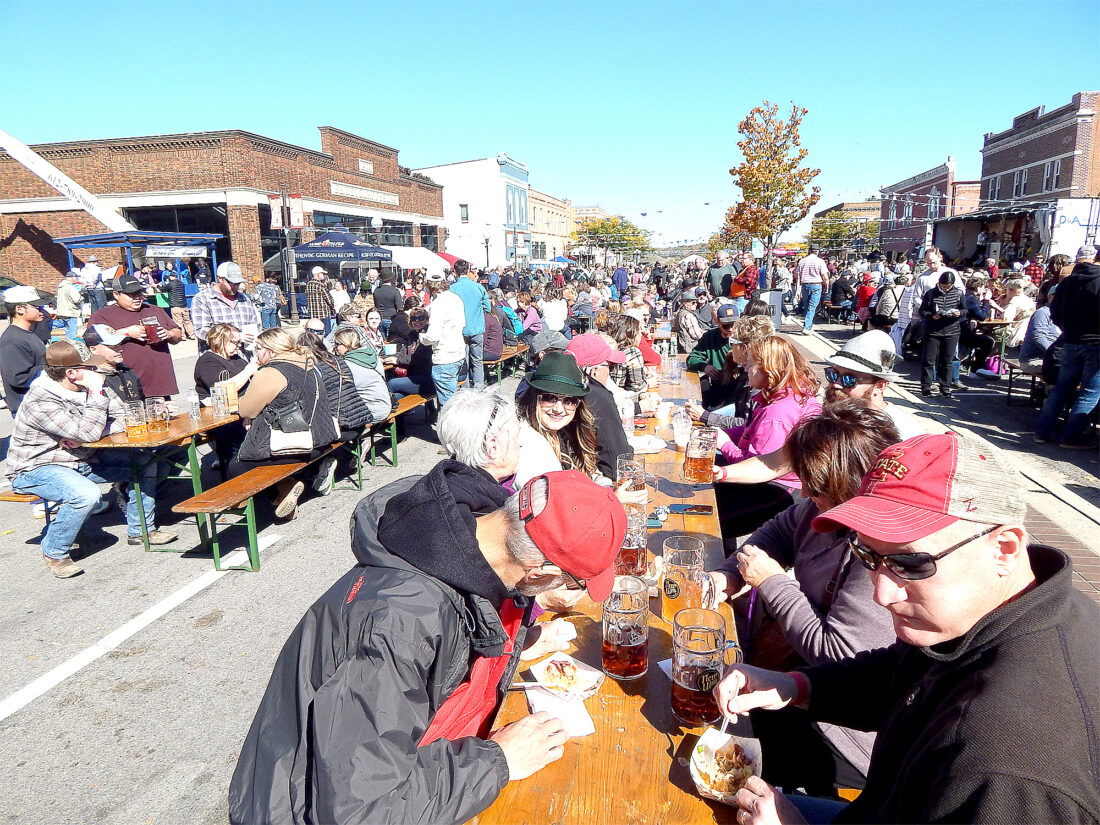 Fun fest — beautiful weather attracts big Oktoberfest crowd | News ...